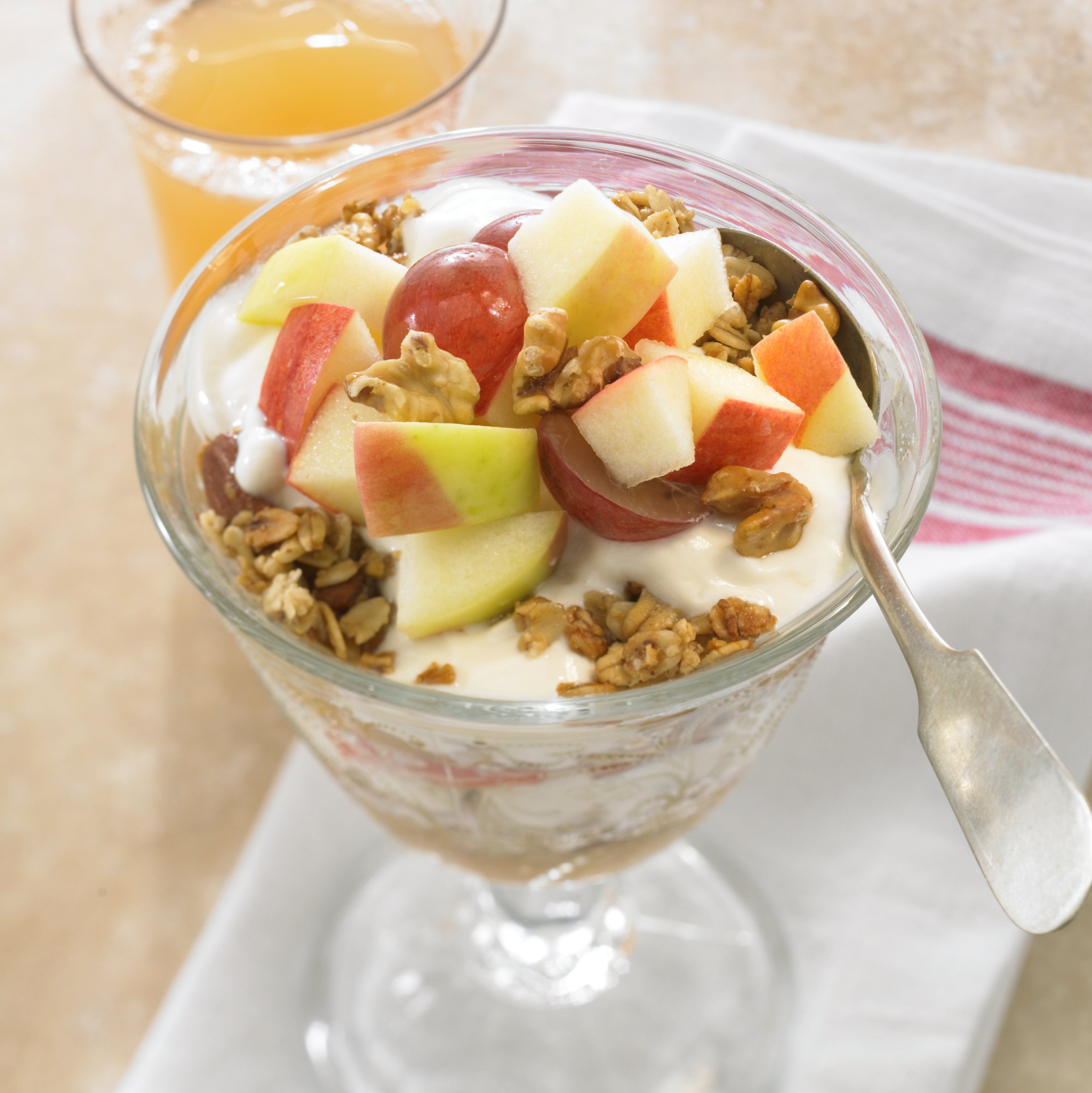 Applesauce Breakfast Parfait - BREAKFAST & BRUNCH - Recipes - Sunrise ...