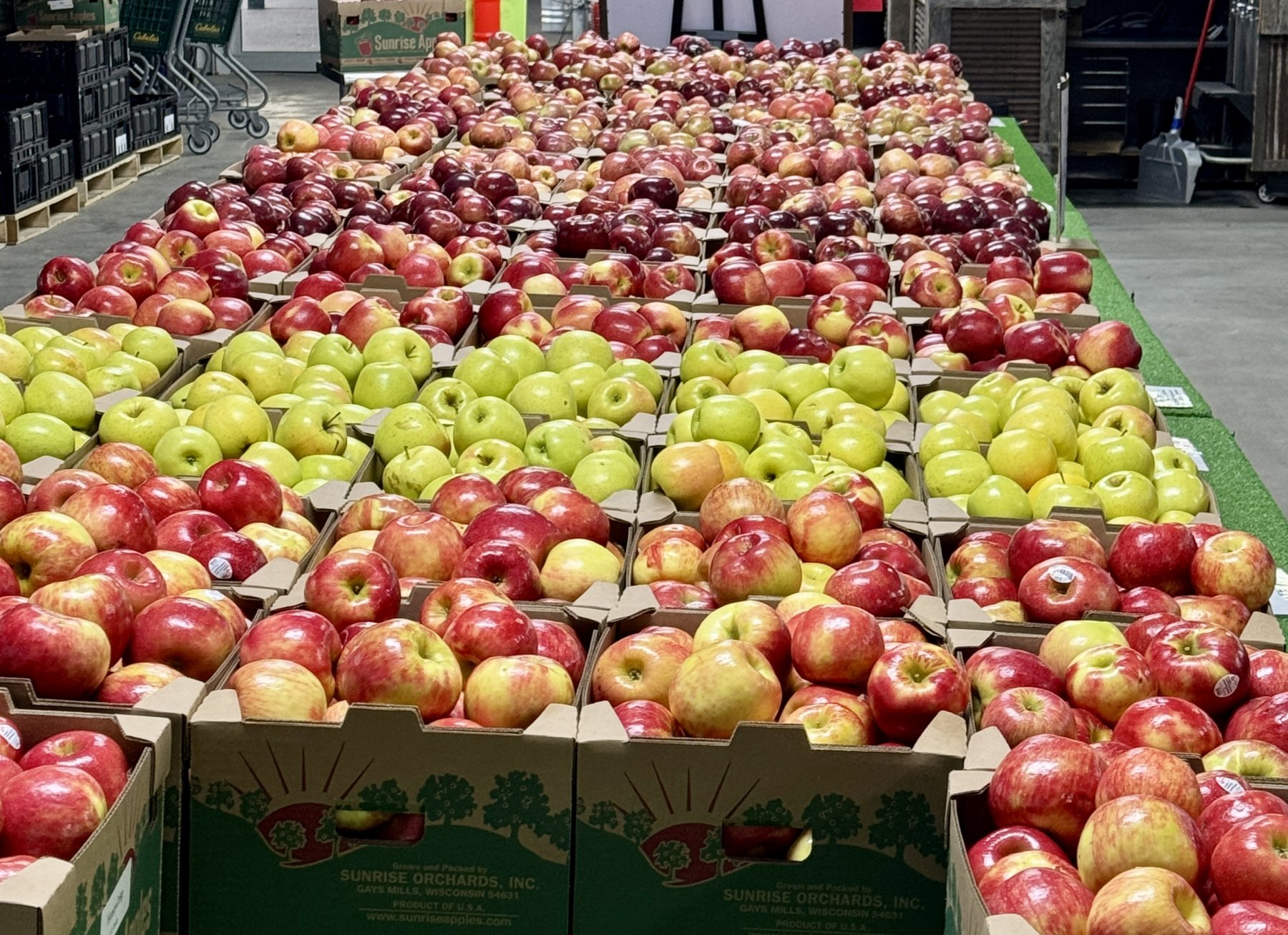 What Apples are in Stock? + Customer Appreciation Days SALE! - Sunrise ...